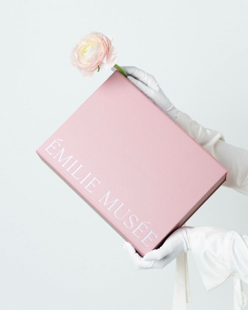 Подарочная коробка ÉMILIE MUSÉE New: купить в интернет-магазине Emilie ...